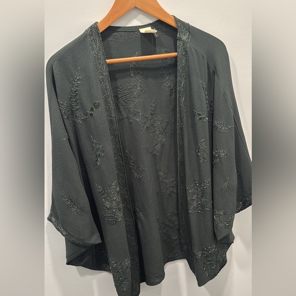 Akemi + Kin | Tops | Akemi Kin Dark Green Kimono | Poshmark